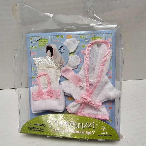 Toys | New Paw Parazzi Celebrity Pet Dress Up Day At The Spa Robe Bag ...